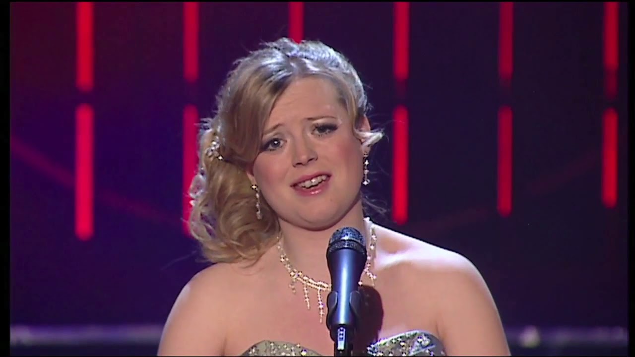 Fflur Wyn in Green Satin Dress - YouTube