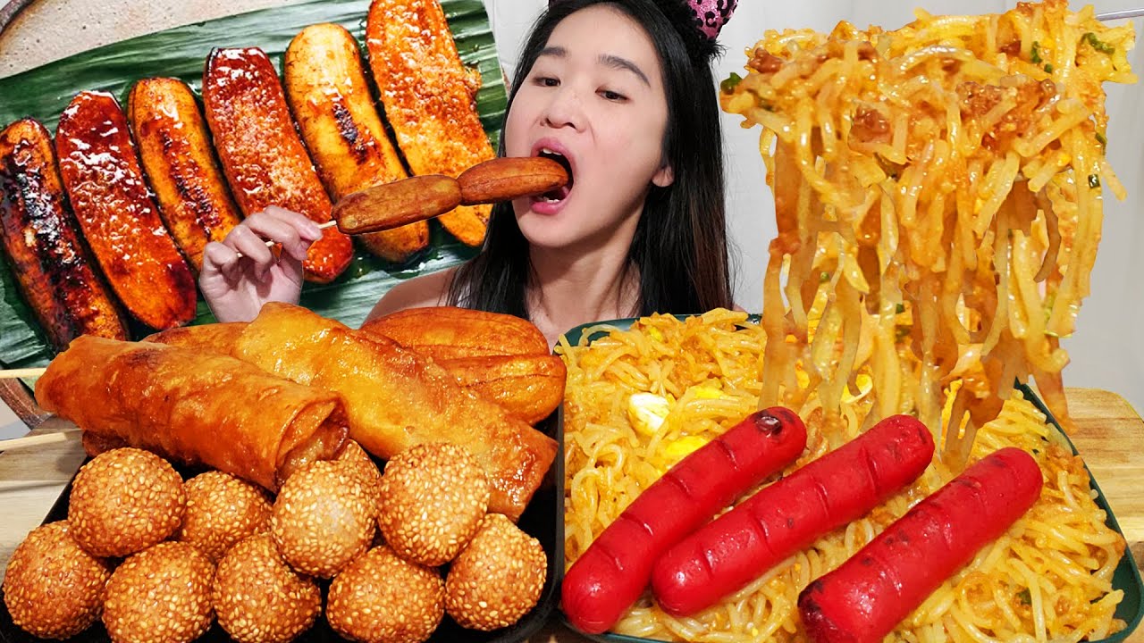 FILIPINO STREET SNACKS MUKBANG! Crispy Turon, Banana Cue, Buchi & Pancit Palabok Noodles - ASMR ...