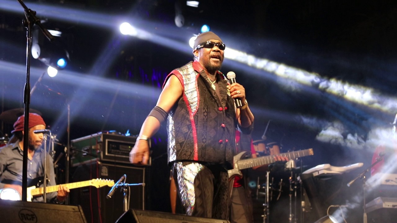 Toots Hibbert - Monkey Man (Live at Third World and Family) - YouTube