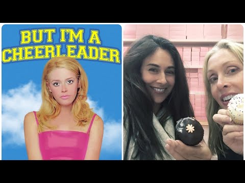Gina + Julia’s Scenes from the Couch: But I’m a Cheerleader 📣