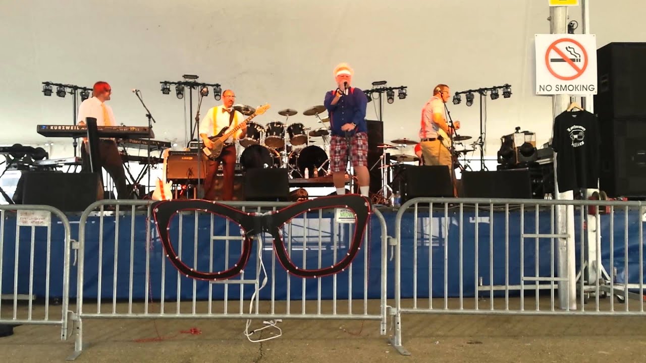 Lunch Money Bullies Chocolate Fest 2015 - YouTube