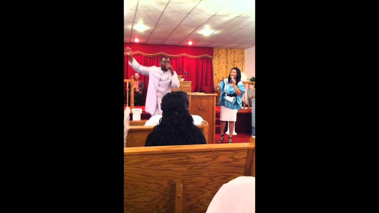 pastor spanish church - YouTube