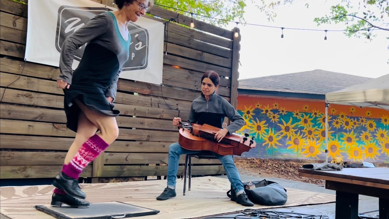 Hurdy Gurdy Buckdance - Spontaneous Jam on The Carpathian Tune ...