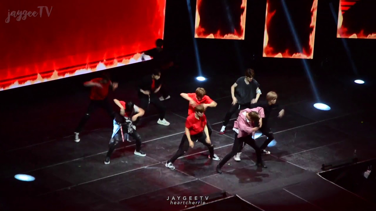 NCT 127 『 OT9 FIRETRUCK 』 @ KCON NY 180624 - YouTube