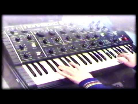 Uniforma  De ce S? (Official Video)