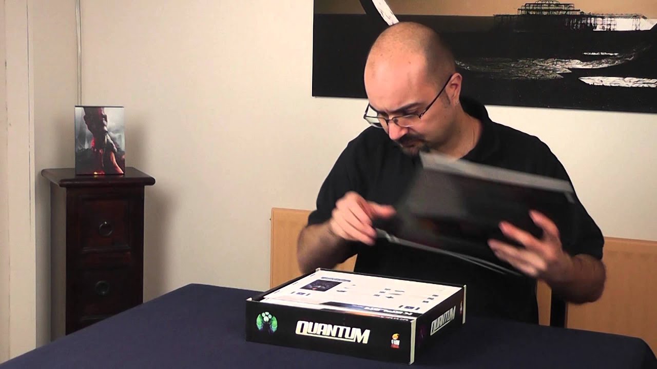 Unboxing: Quantum by Funforge - YouTube
