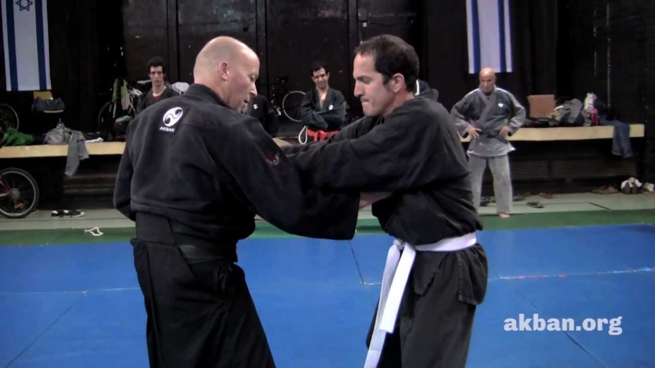 Shoulder arm lock with a short Ninjutsu chain - AKBAN techniques - YouTube