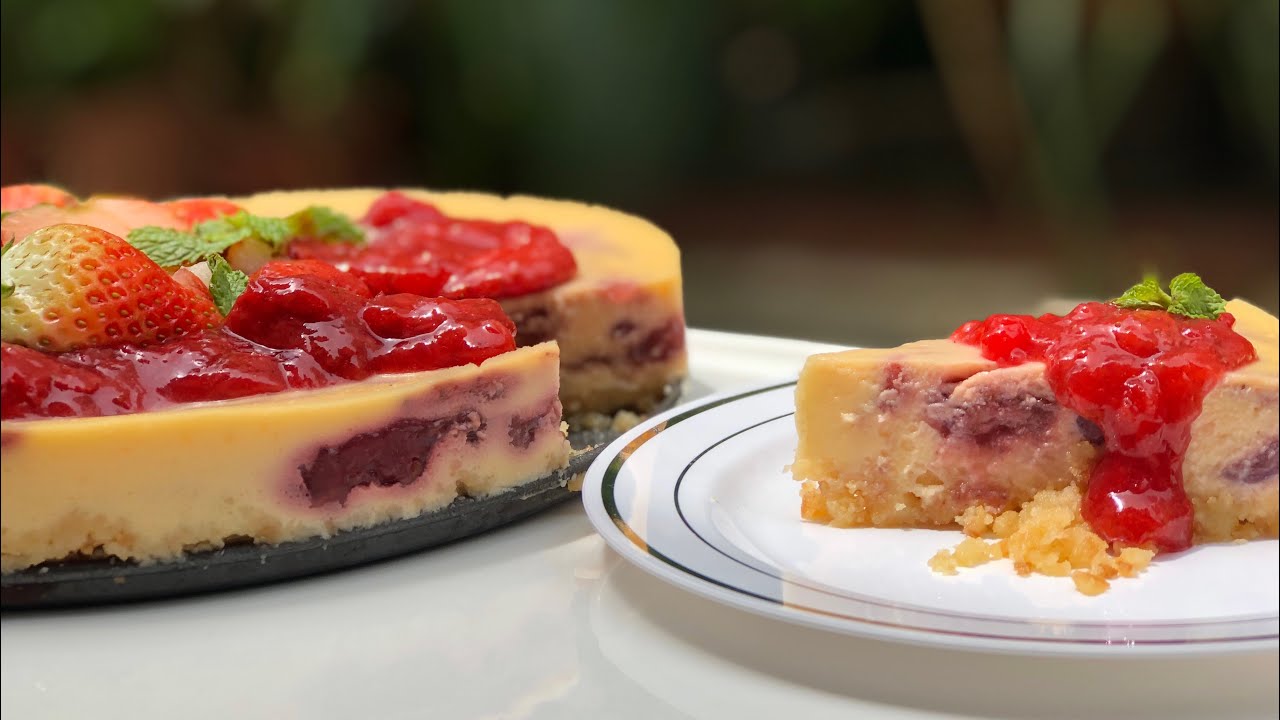 STRAWBERRY RIPPLE CHEESECAKE - YouTube