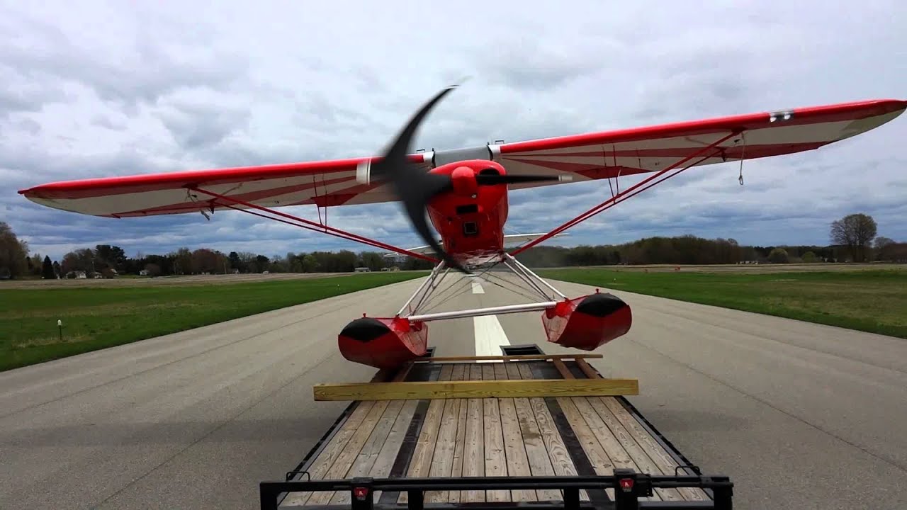 Super cub on floats take off from trailer - YouTube