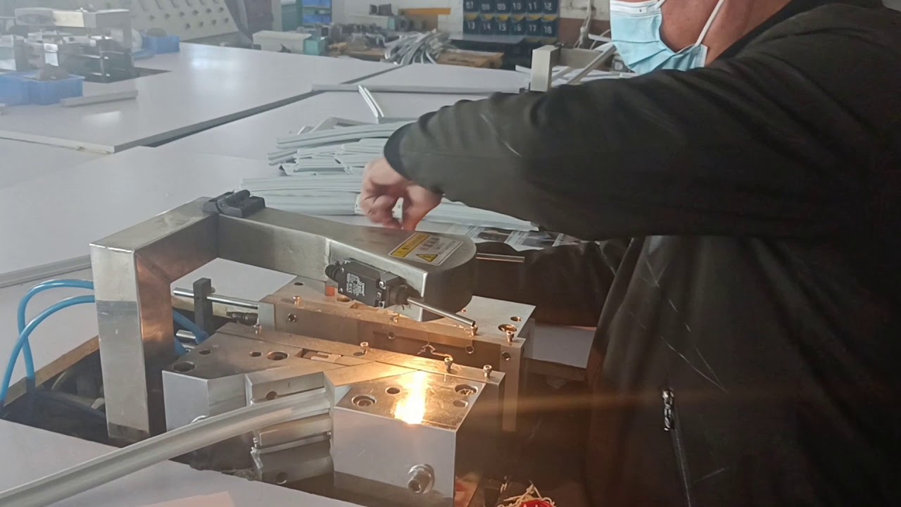 Fully automatic Fridge Gasket welding machine. - YouTube