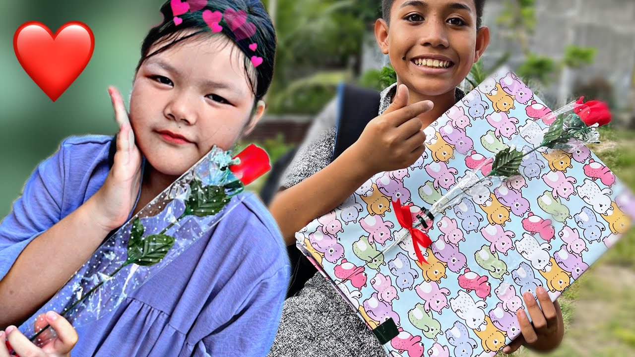 Ngintip bocil pacaran sampe bawa kado dan bunga😂 di jamin ngakak🤣🤣 ...