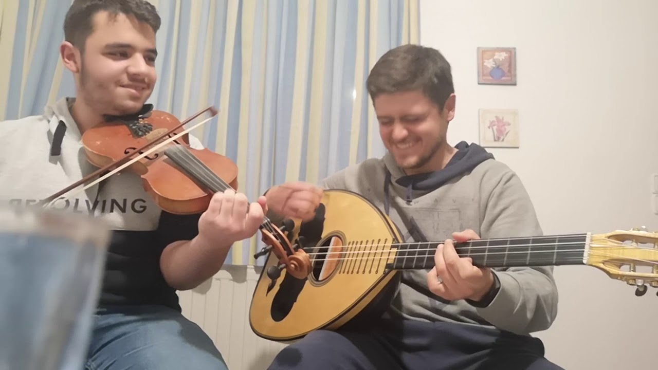 Νίκος Πρινιωτάκης Δημήτρης Νικάκης - Μόνο εκείνος που αγαπά - YouTube
