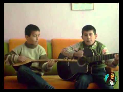 Gülpembe Şarkısına Remix Yapan Kardeşler