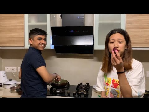 Helping Kunal in cooking food ! Yummy Chicken - YouTube