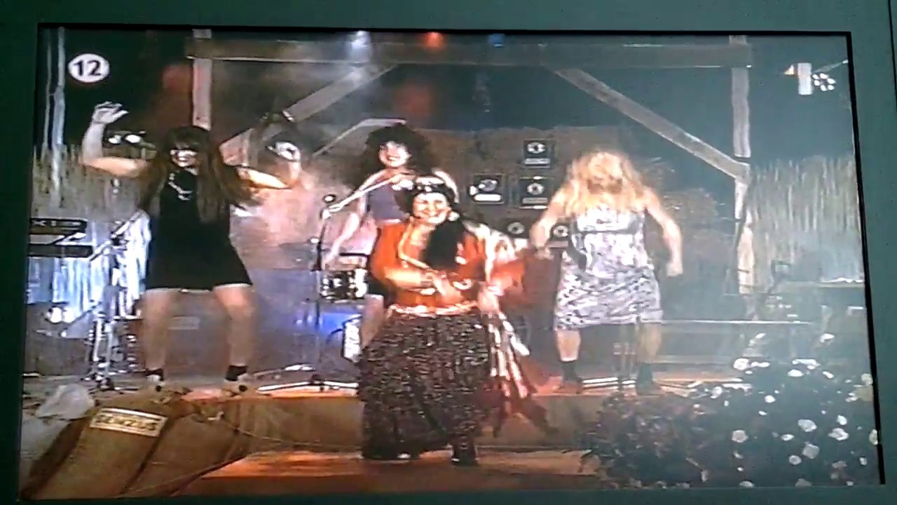 Senzi Senzus Zohor Prvý koncert v TV 1997 07 Ma po kolena - YouTube