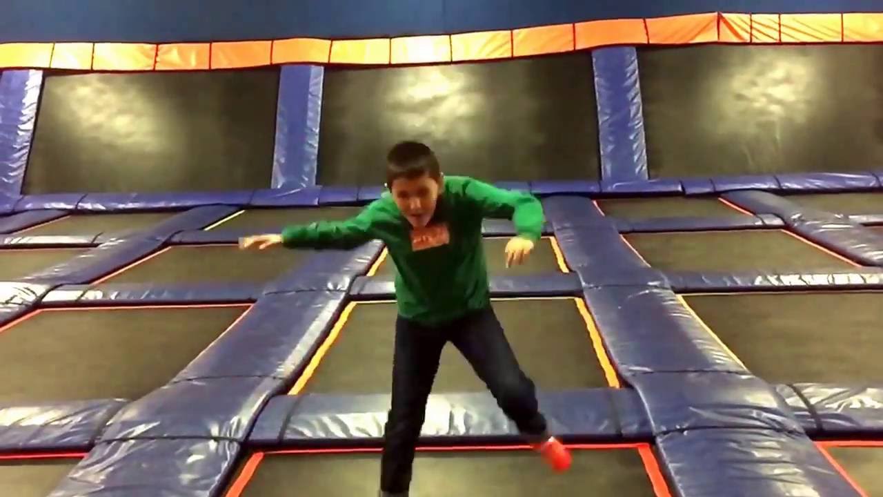 Carson jumping to support Skyview - YouTube