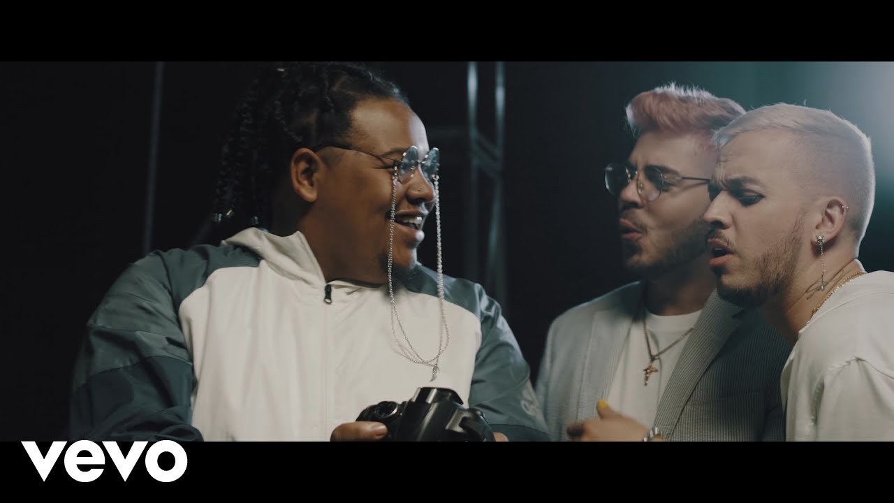 Skinny Happy, Xantos - Panty ft. Trapical - YouTube Music