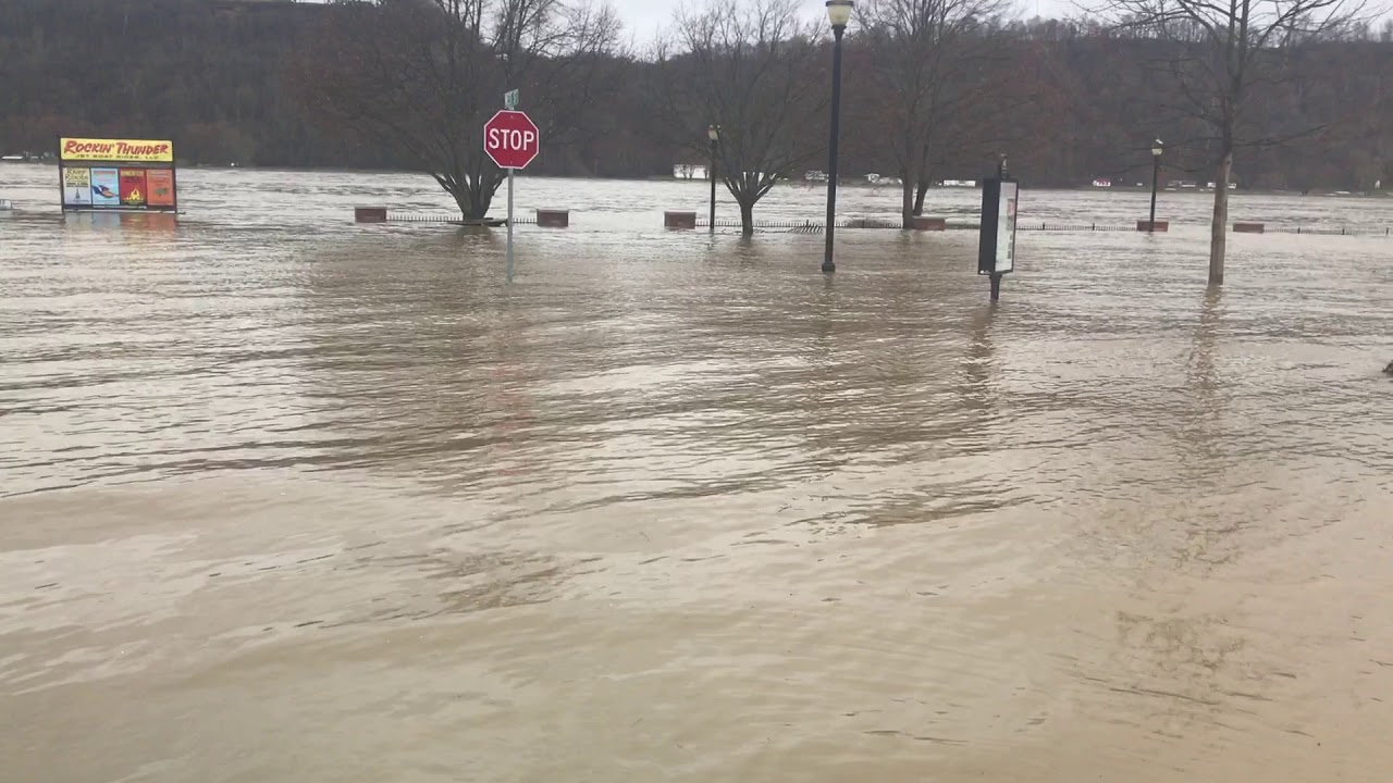 Madison, Indiana flooding - YouTube