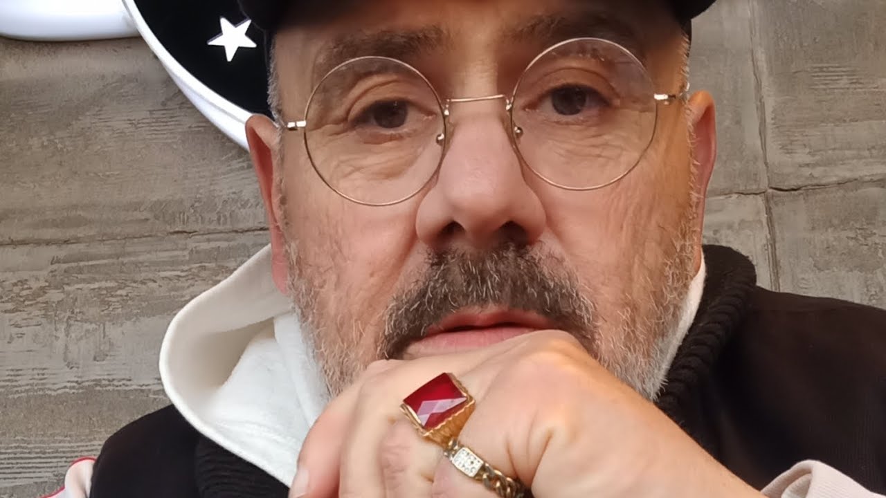 JOE - MA TU CHE HAI A CHE FARE CON NOI, RINGRAZIO LO S.TO CHE L.RA PER ...