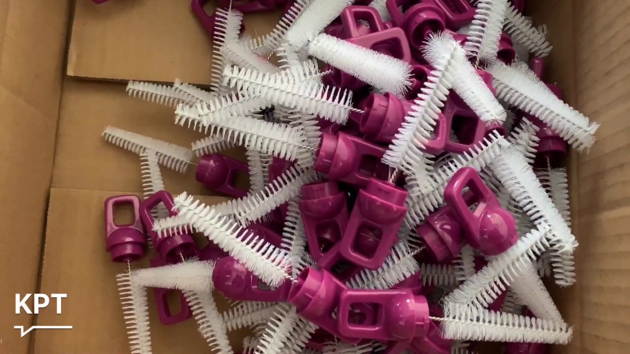 Twisted Brush Automatic Insertion Handle Machine - YouTube