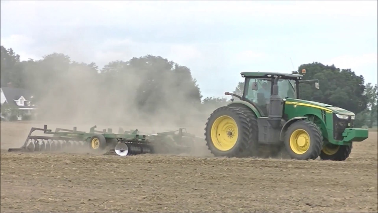 JOHN DEERE 8295R PULLING A 637 DISK.SCOTT FARMS 2018 COTTON TILLAGE ...