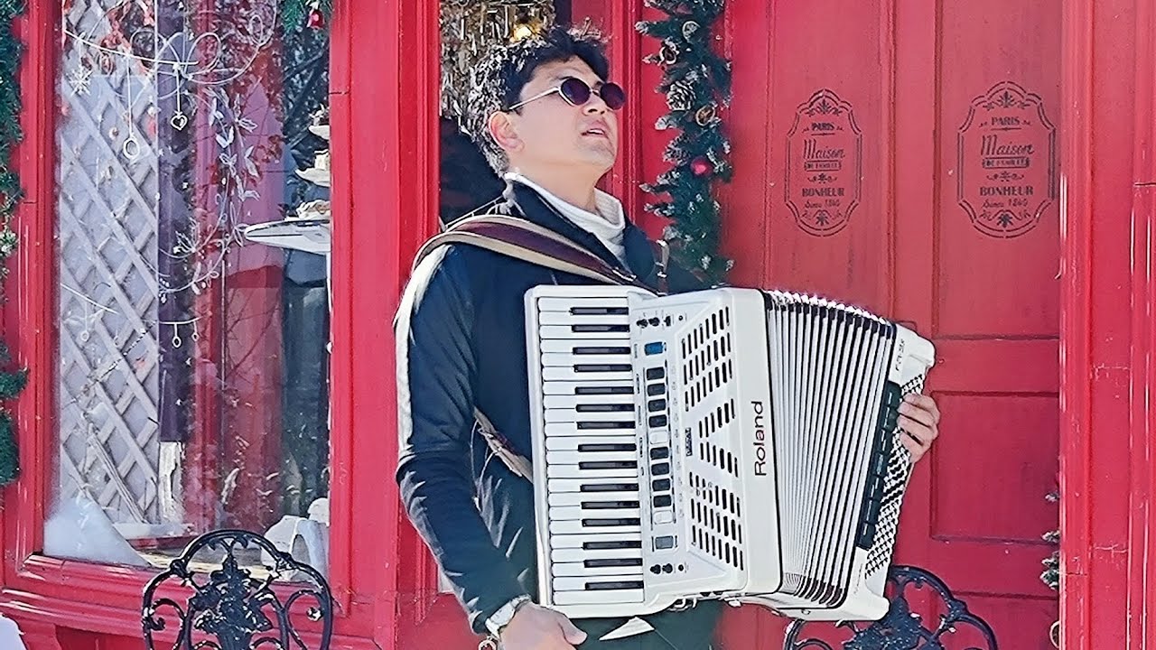 Три белых коня.(Cover) (accordion version) - YouTube