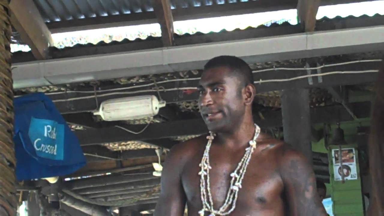 Coconut demonstration on Robinson Crusoe Island - YouTube