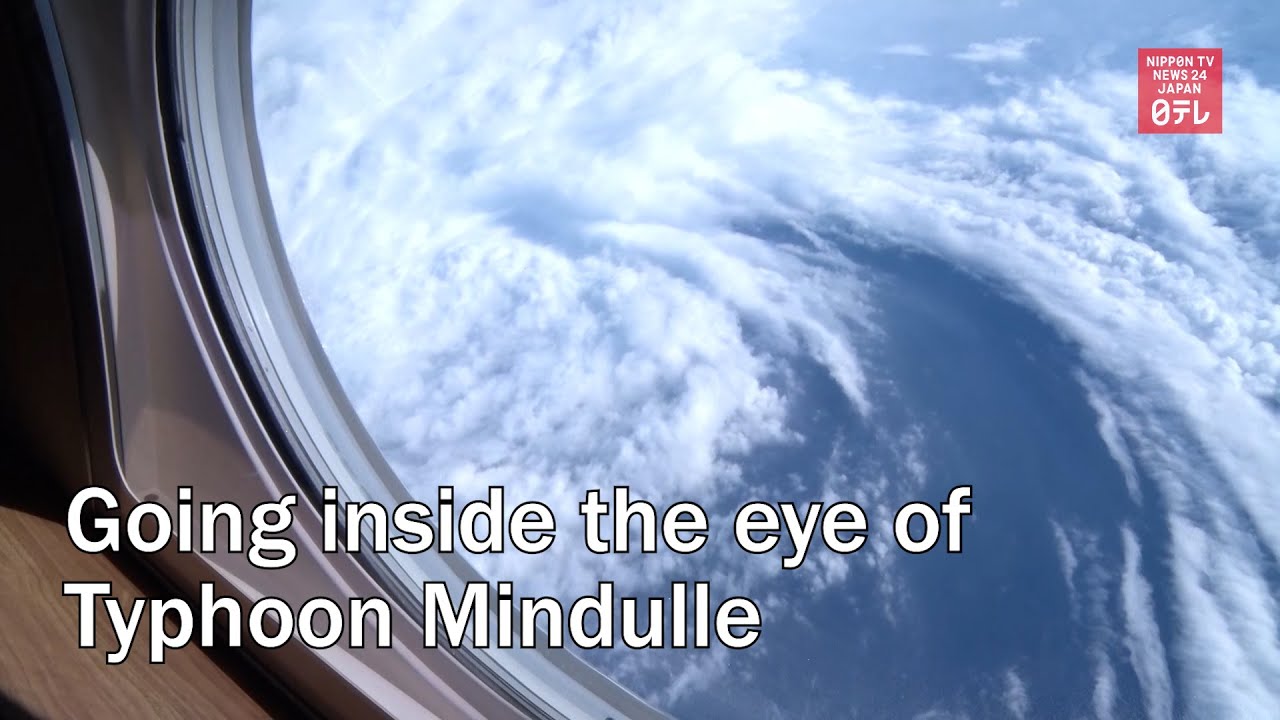Going inside the eye of Typhoon Mindulle - YouTube