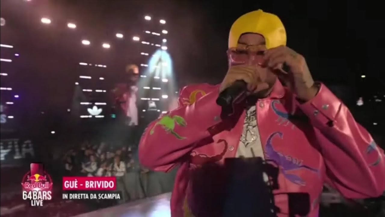 GUE CANTA "BRIVIDO" RED BULL 64 BARS LIVE SCAMPIA - YouTube