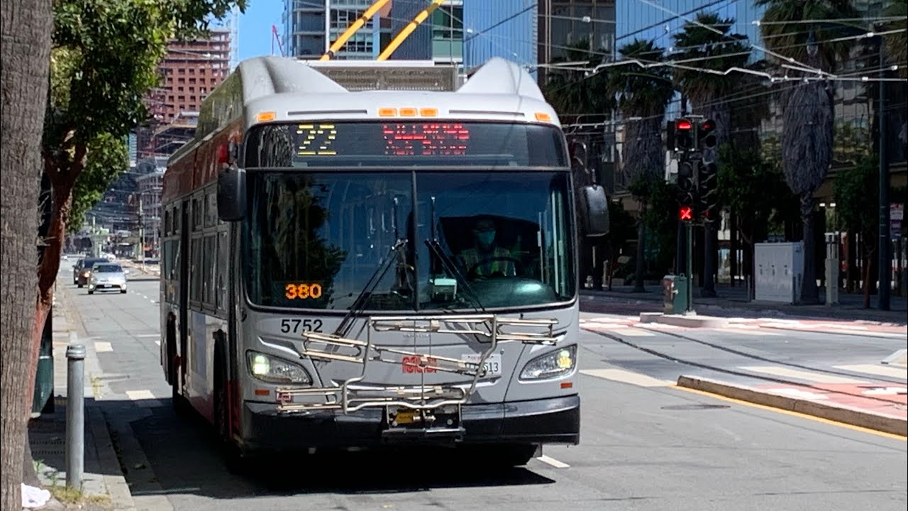 SF MUNI 2018 New Flyer XT40 #5752 on 22 Fillmore - YouTube