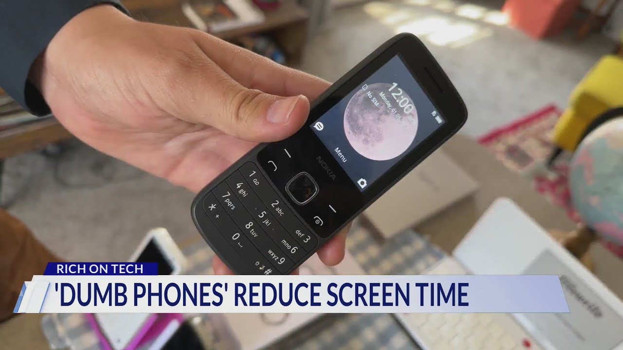 Could these 'dumb phones' lessen your screen time? - YouTube