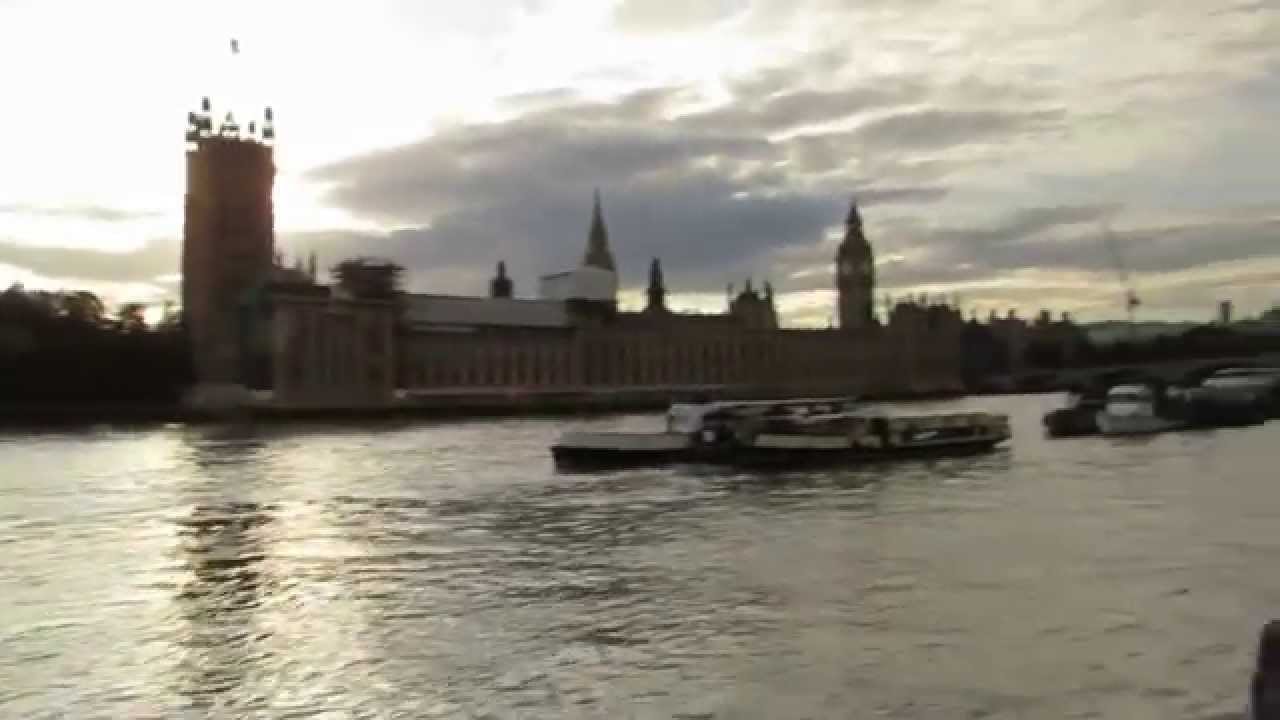 Walk along the Albert Embankment from Westminister Bridge on the South ...