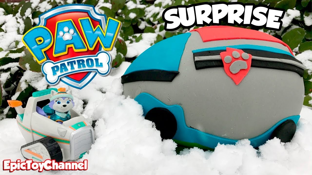 PAW PATROL Toys in Giant Paw Patrol Play-Doh Surprise Egg of Paw ...