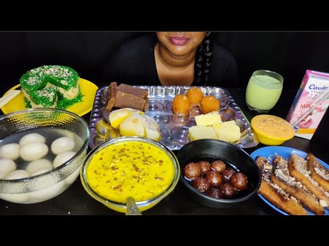 Pal guava,Laddu,Shai thukda,Rasagulla,Rasamalai and semiya sandwich etc ...