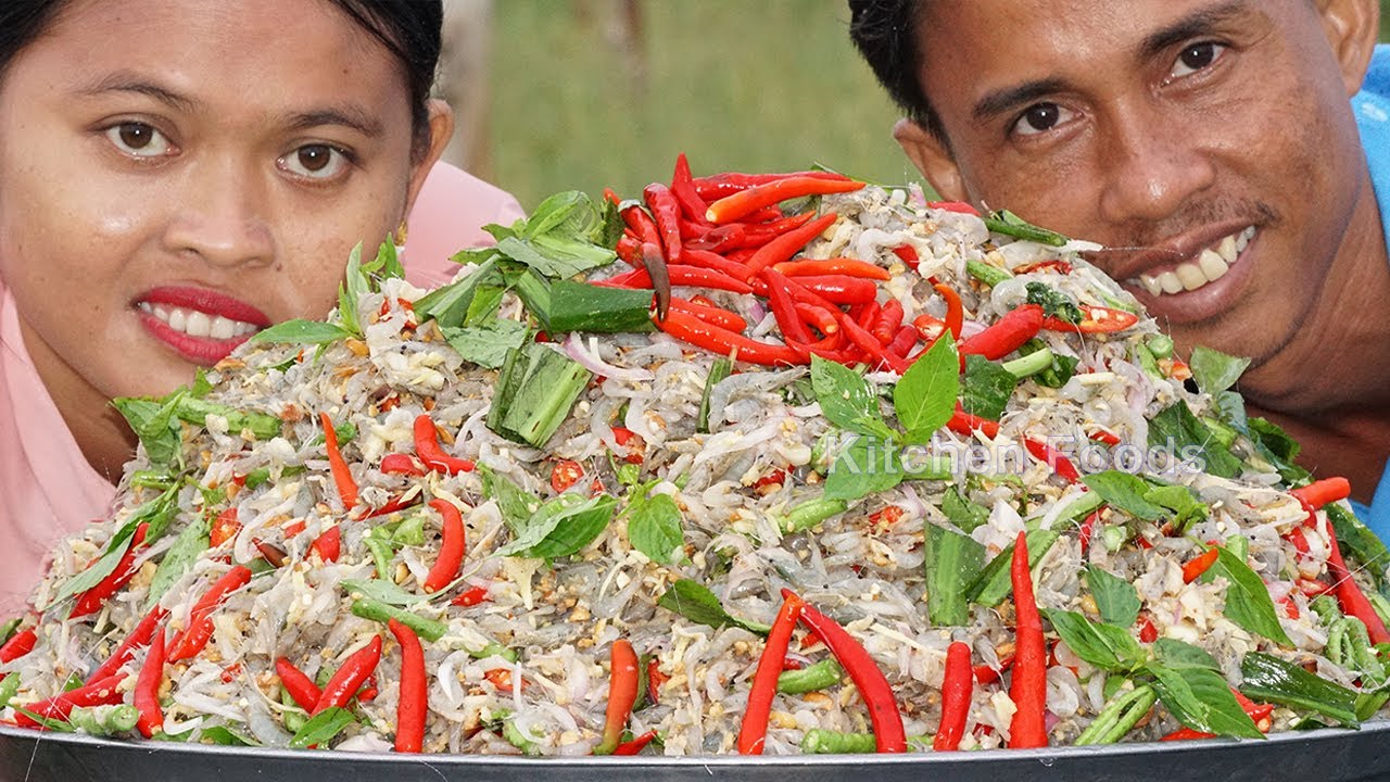 Mixed SPICY RAW KRILL Salad Recipe In Village - Cooking Raw Small Prawn ...