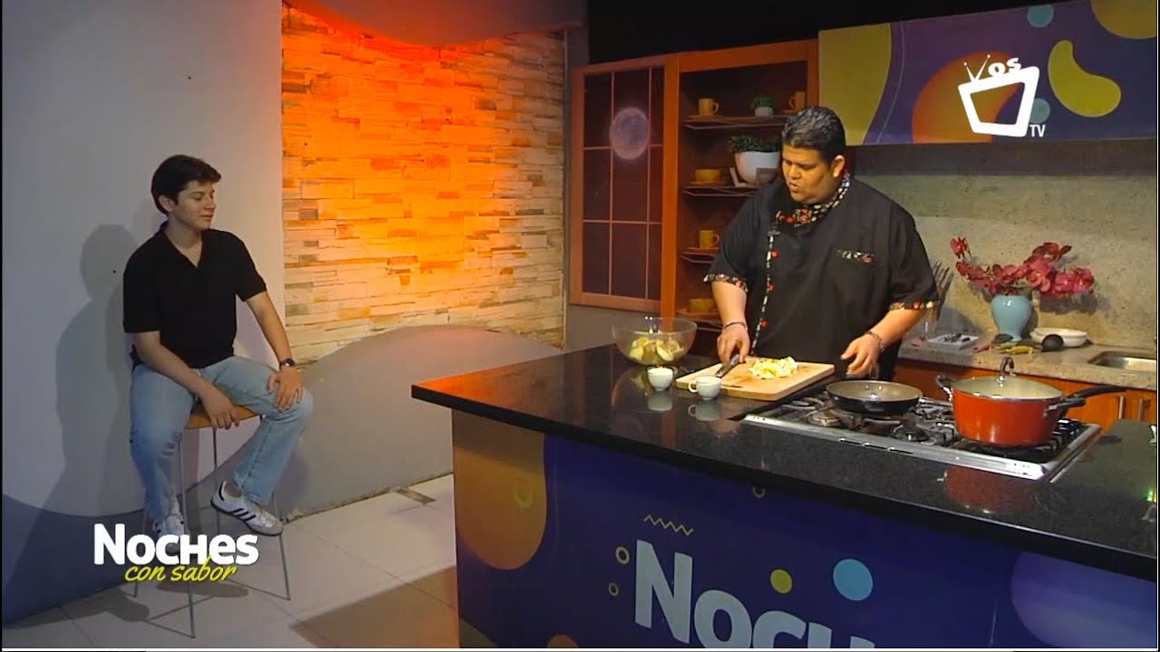 Christopher Gómez, creador de contenido y modelo || NOCHES CON SABOR - YouTube