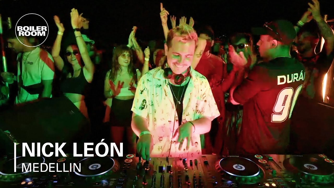 Nick León | Boiler Room Medellín: TraTraTrax - YouTube