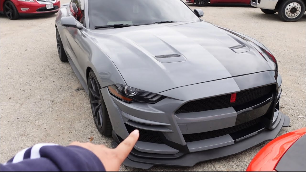 Street Racing in MEXICO (Terrorizing the streets) Mustangs vs Mopars ...