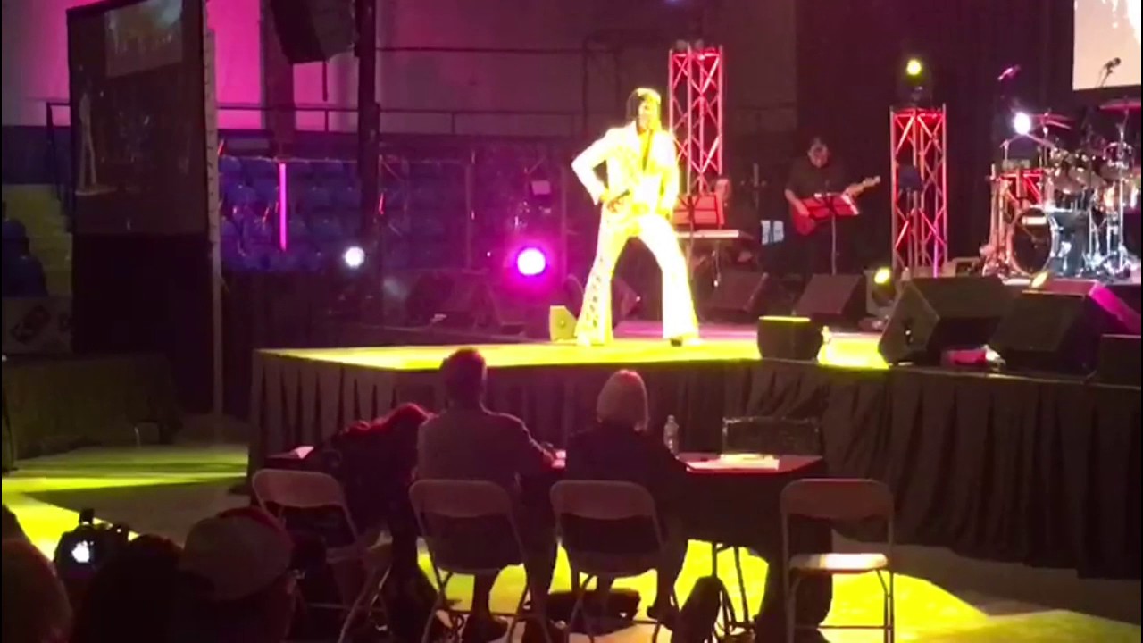 Garry J Foley "How Great Thou Art" Collingwood Elvis Festival 2017 ...