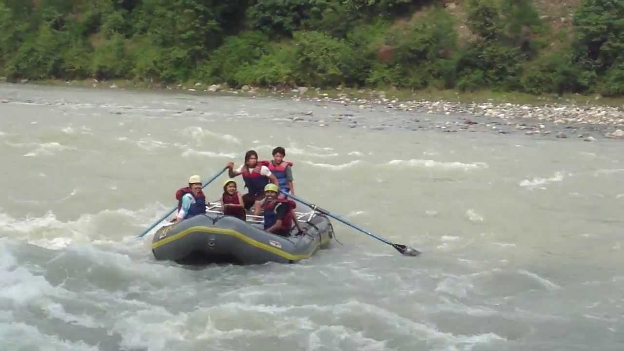 River Rafting In Beas River At Jhiri, Kullu (Himachal Pradesh) India ...