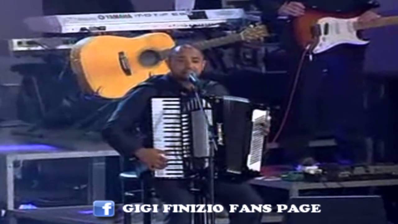 Gigi Finizio - Amore amaro - Live - YouTube