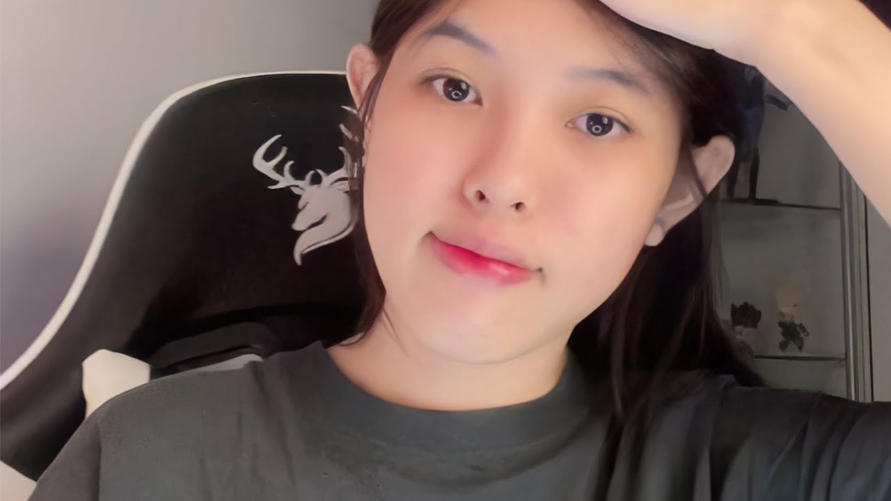 [Live TikTok] Amirah Fatin (AURA Miraa), 26 Mar 2023 16.26 WIB - YouTube