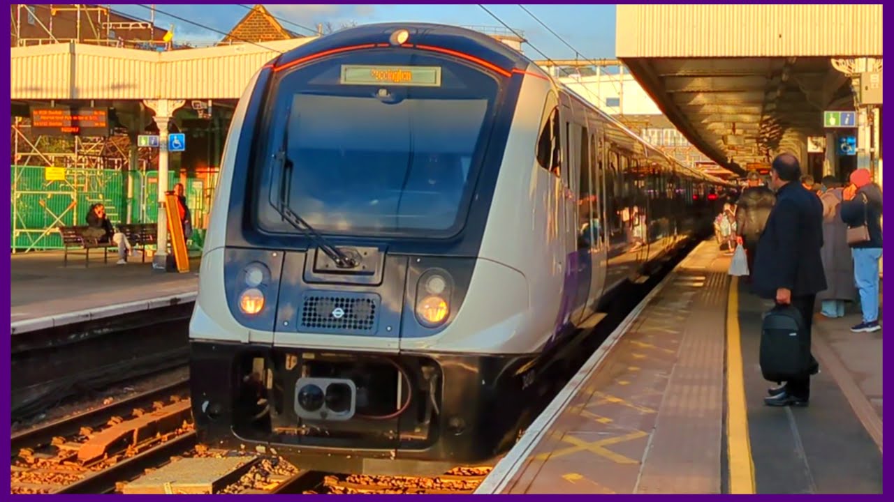 345021 Arriving At Ilford Station Elizabeth Line - YouTube