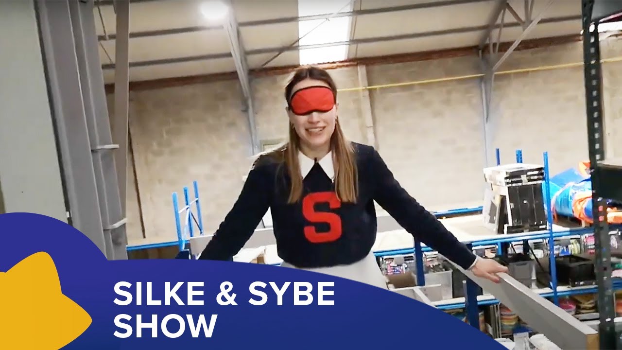 Silke en Sybe show: Stappen in het donker! - YouTube