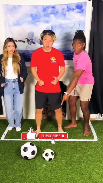 Spot the Fake Soccer Ball! - YouTube