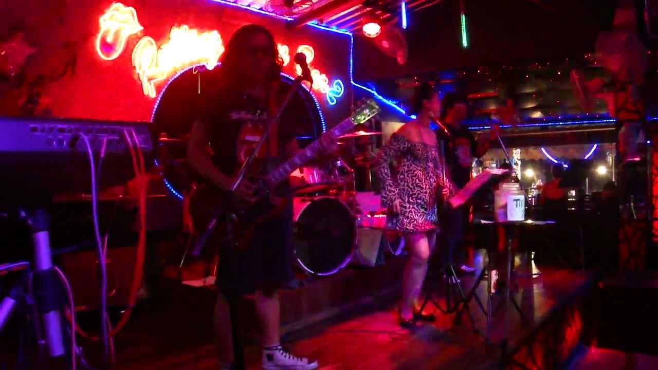 Rolling Stones Bar- Pattaya, Thailand - YouTube