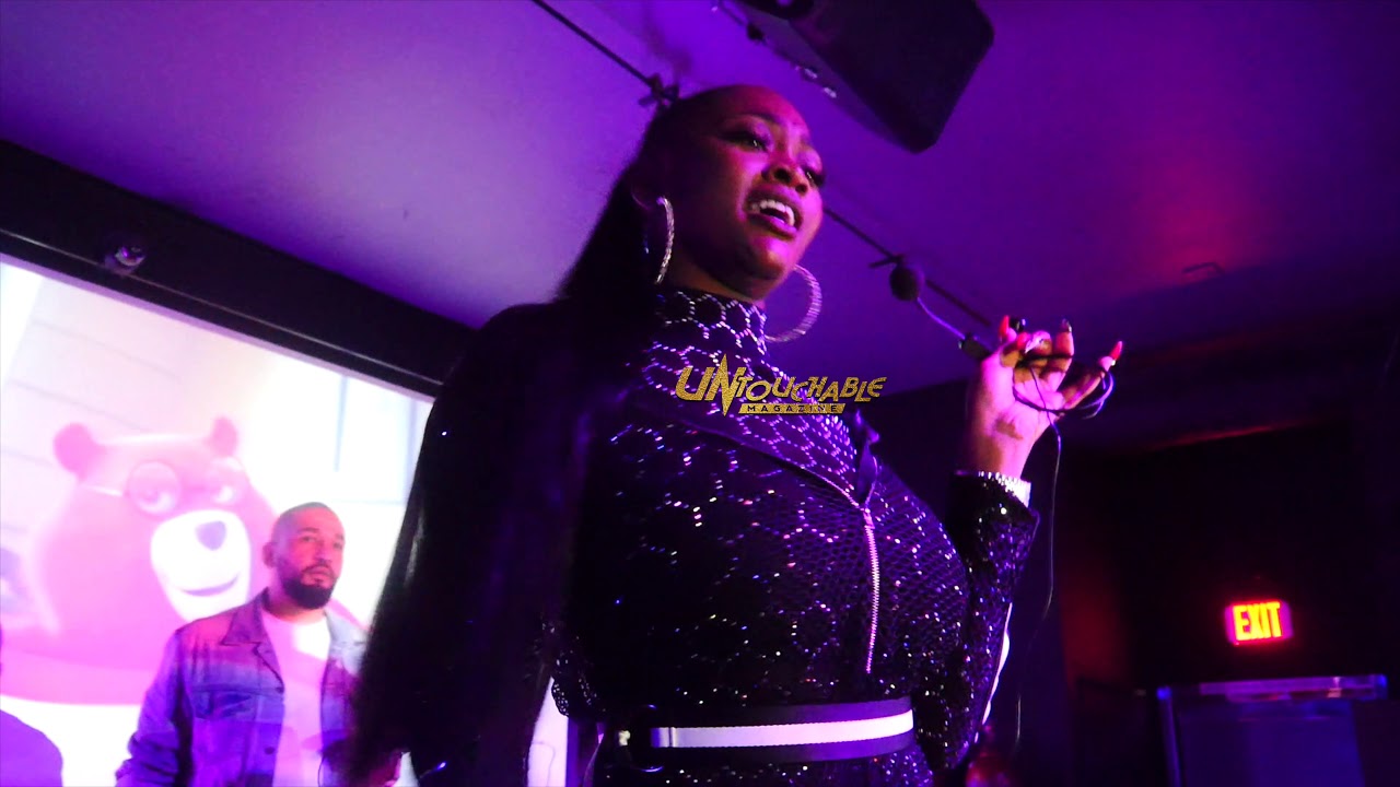 Amber Diamond Live Performance - YouTube