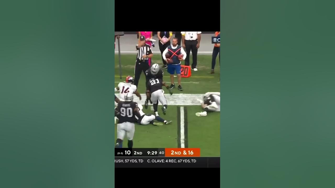 Cocky Wr Tries To Bully The Wrong Cb Youtube