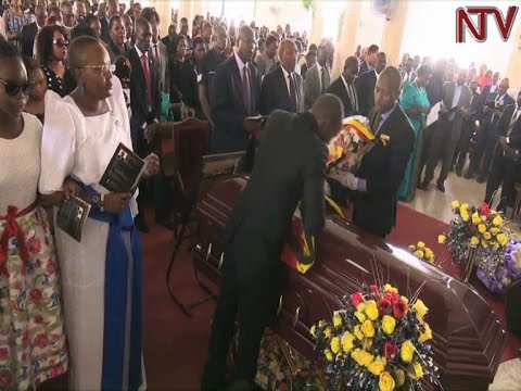 Hundreds attend Mutende's funeral service - YouTube