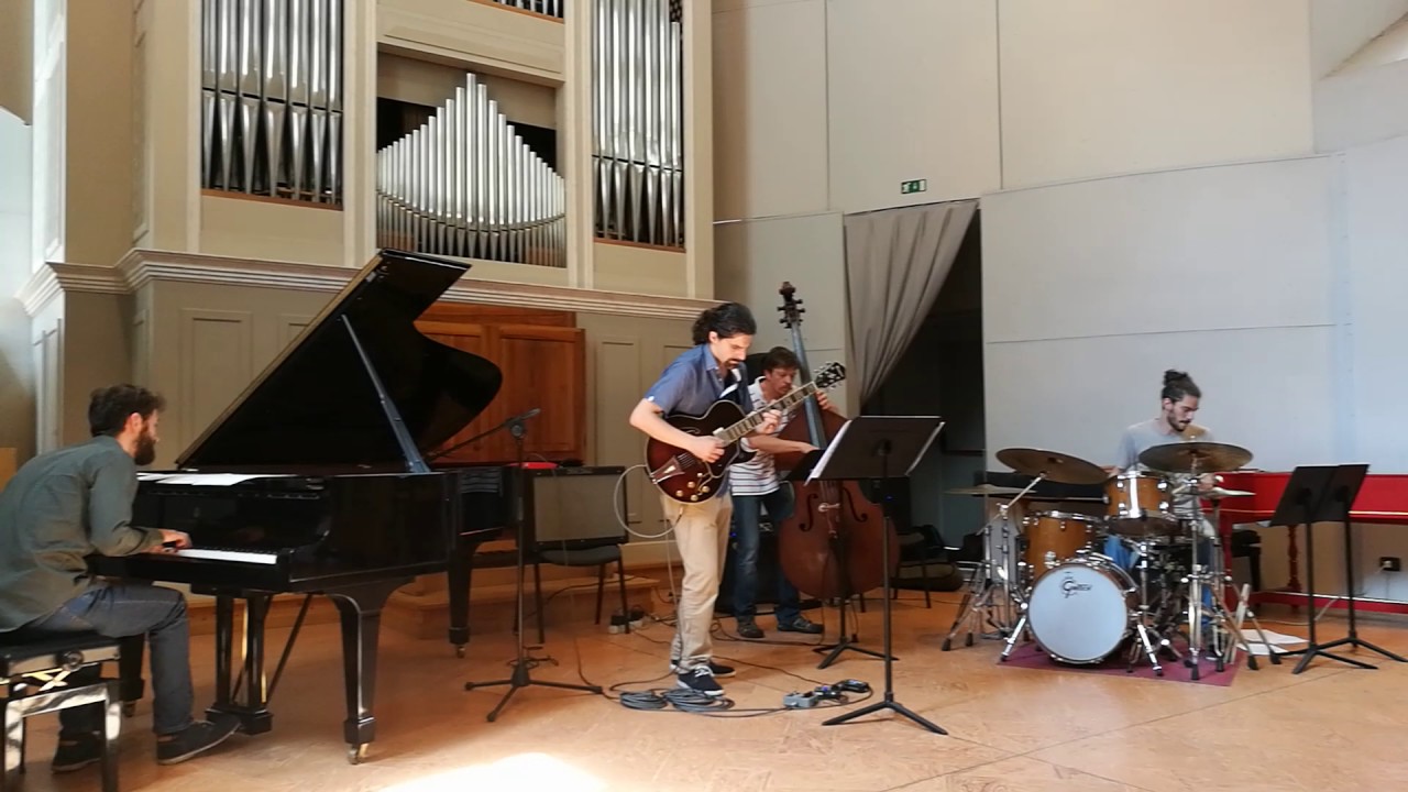 Francesco Colombo 'Songs and Traditional' Quartet - Vårsøg - YouTube